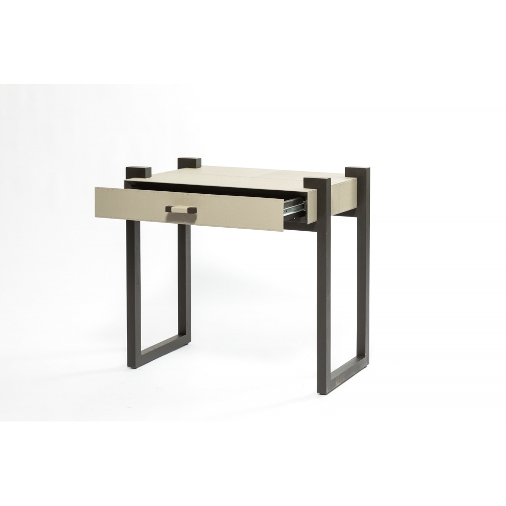 The Linea Nera Side Table - Crafty